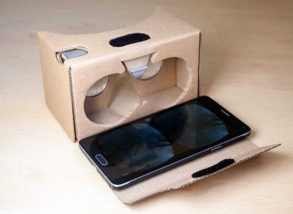 How to Work Virtual Reality into Mobile App Prototyping